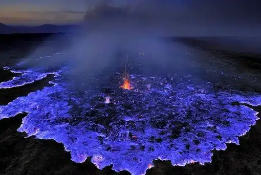 Notiprensa Digital¡Asombroso Fenómeno! Volcán en Etiopía arroja lava ...